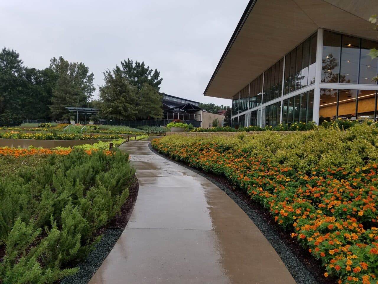 Four Essential Tips to Achieving a Beautiful Commercial Landscape ...